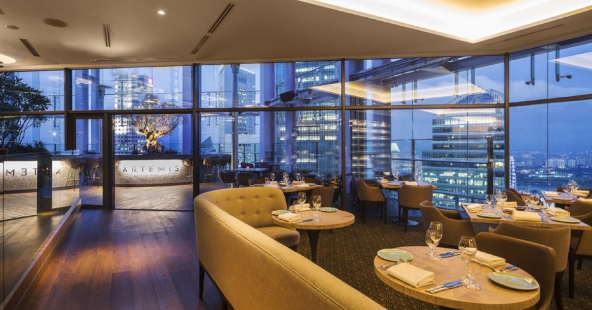 WATCH: 5 sky-high dining spots for meals with a view | SG Magazine Online
