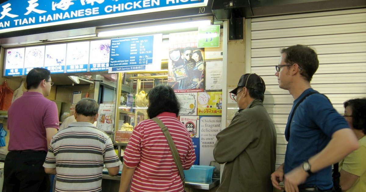 13 times Singaporeans infamously queued for silly trendy things | SG ...