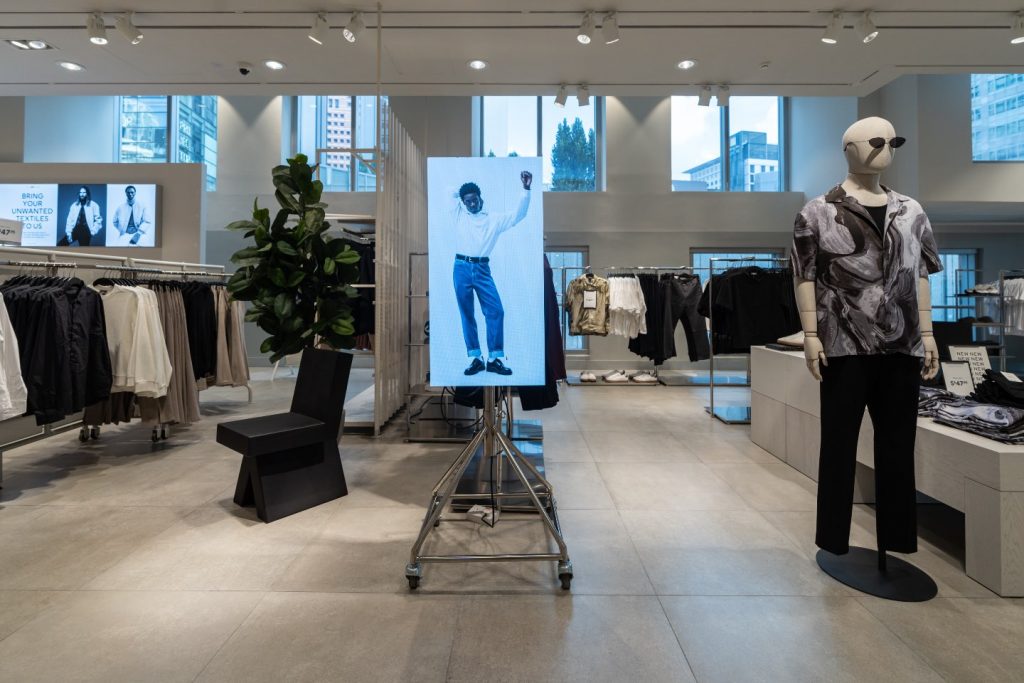 H&M Home, AR experiences, evolving layouts: 6 things to know about H&M’s revamped flagship store ...