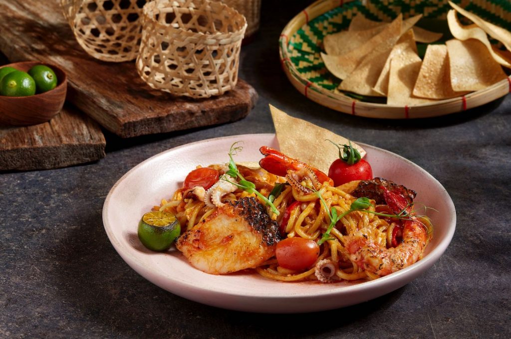 Singaporean, Indian, Mexican: Seafood Paradise X Ms. Maria & Mr. Singh ...