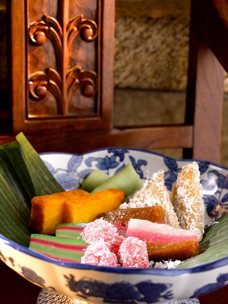 StraitsKitchen and Pete’s Place reopen at newly renovated Grand Hyatt ...